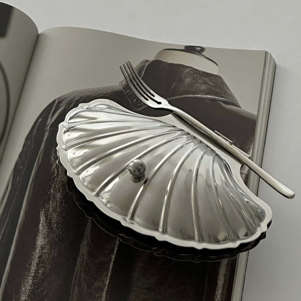 Vintage Shell-Shaped Silver Trinket Case – LoveÉcru