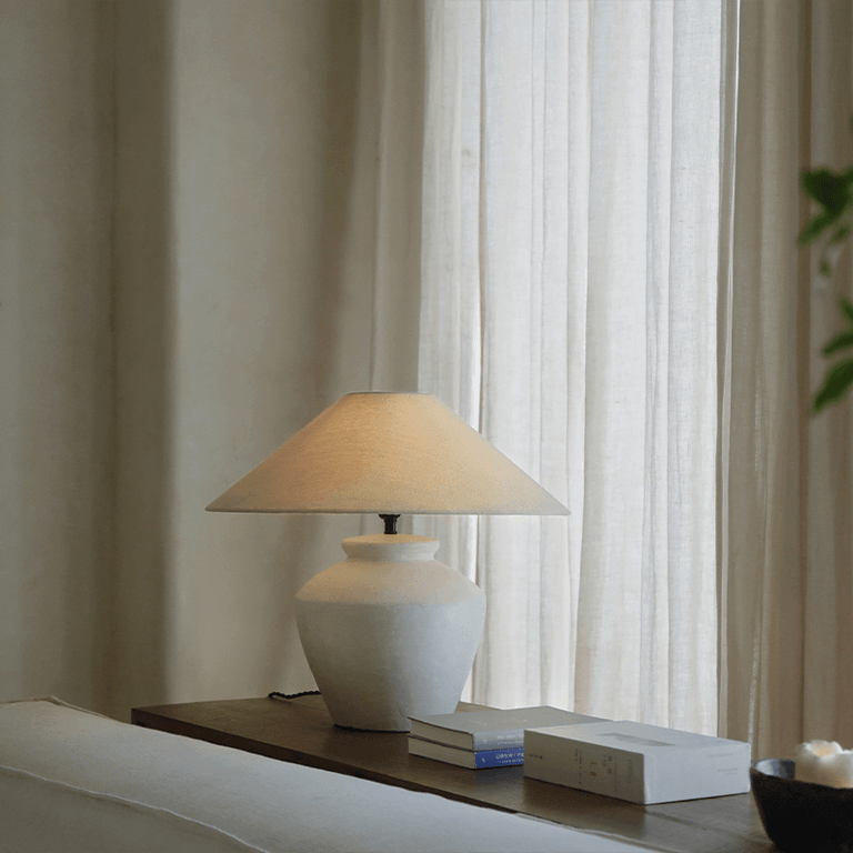 One Line Table Pot Lamp - Elegant & Adjustable – LoveÉcru